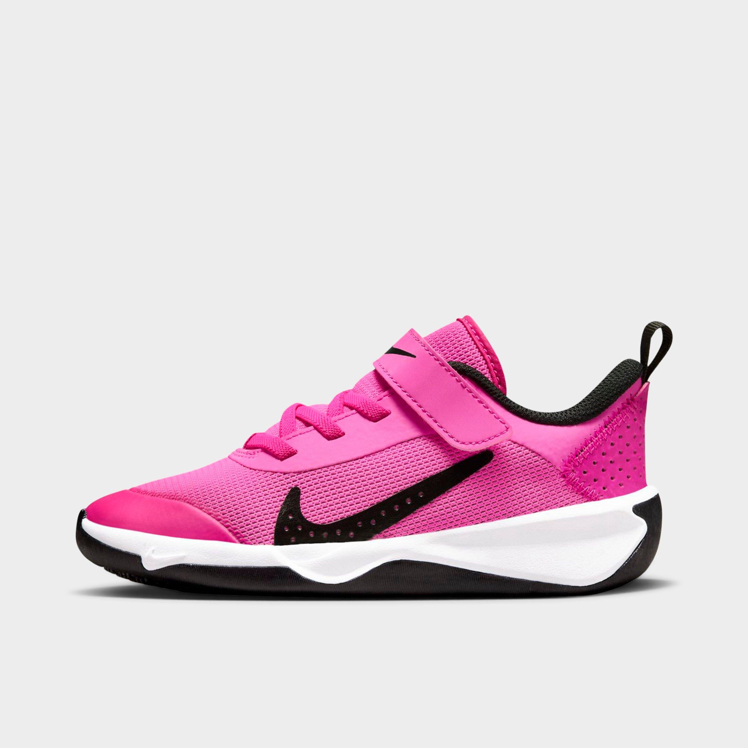 Click here for Nike Little Kids Omni Multi-Court Stretch Lace Cas... prices