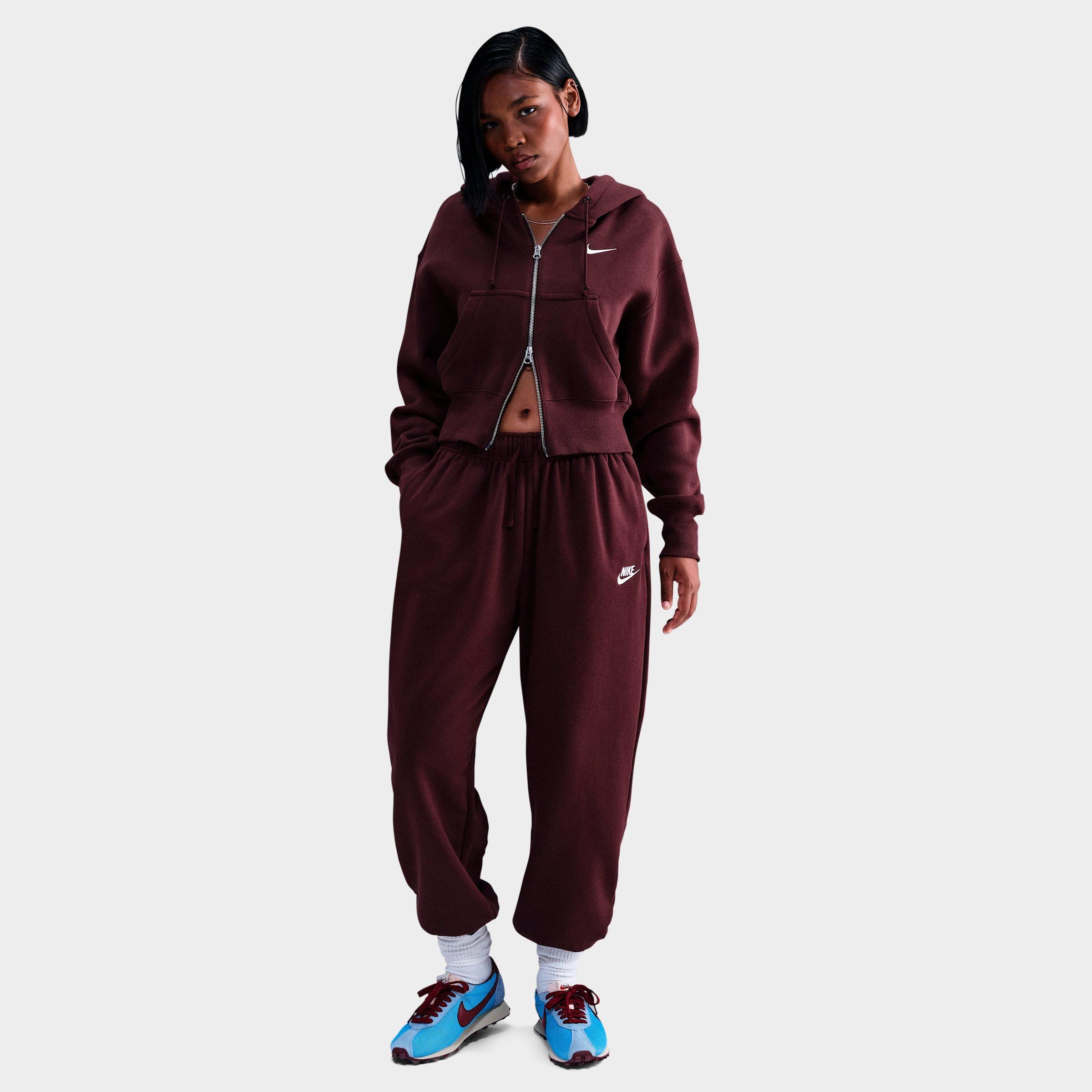 Click here for Nike Womens Sportswear Club Fleece Mid-Rise Oversi... prices