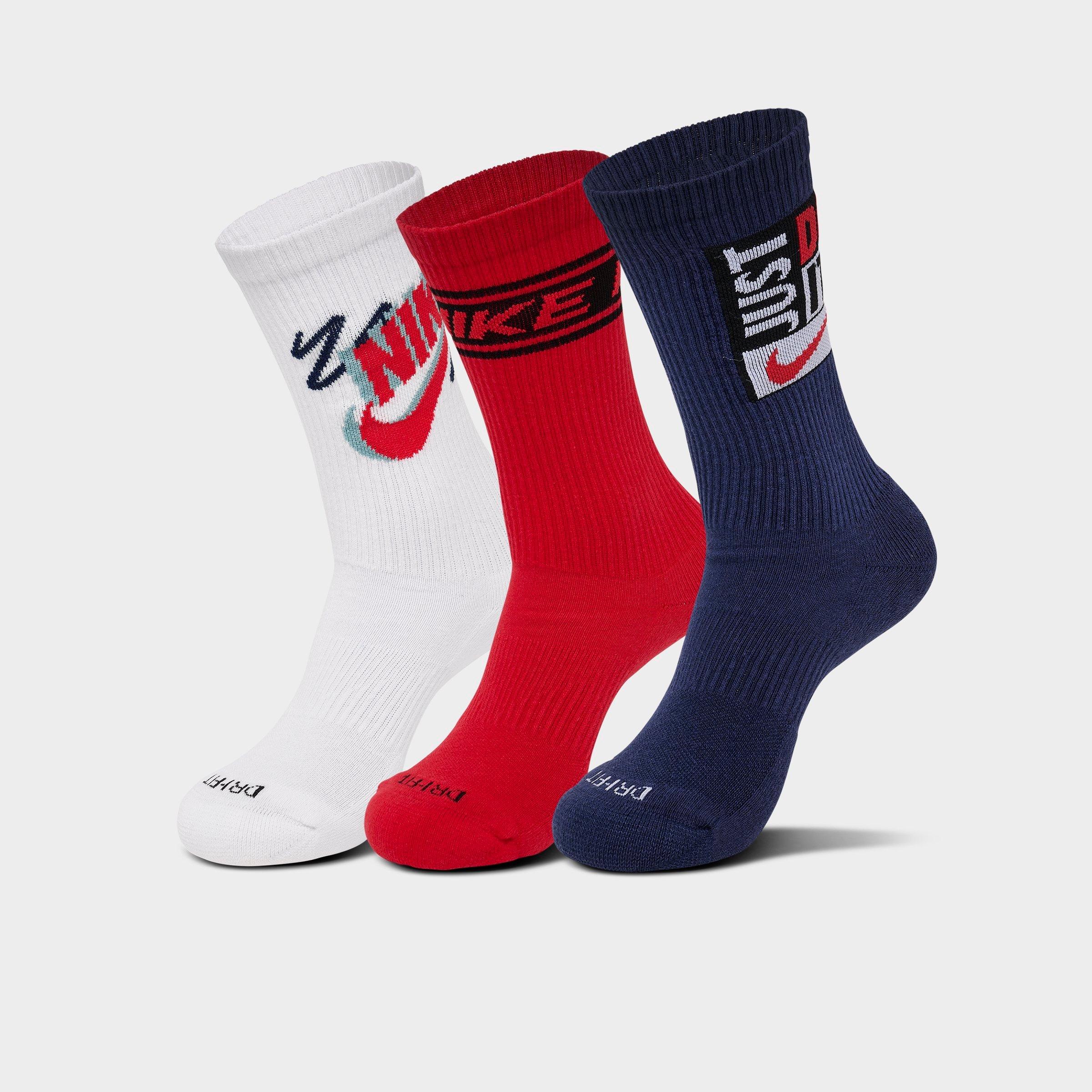 Click here for Nike Everyday Plus Crew Socks (3-Pack) Size: Large prices