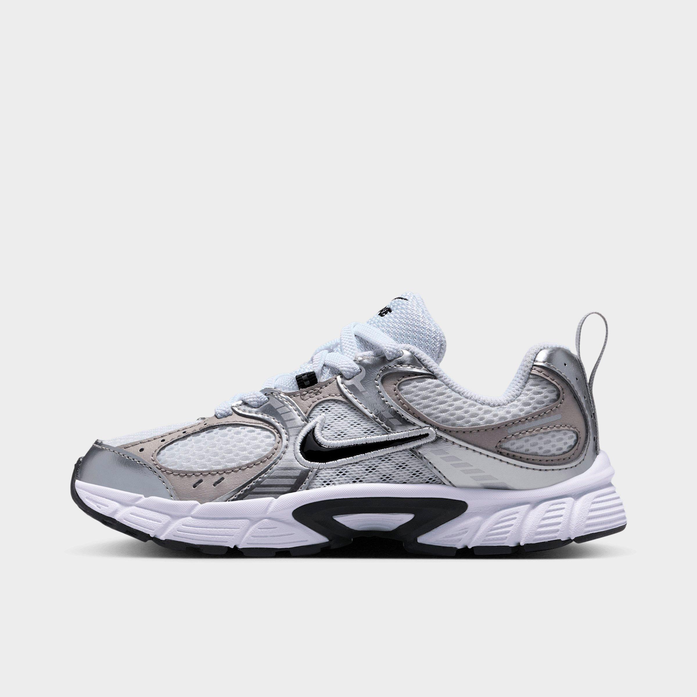 Click here for Nike Little Kids V5 Rnr Casual Sneakers from Finis... prices