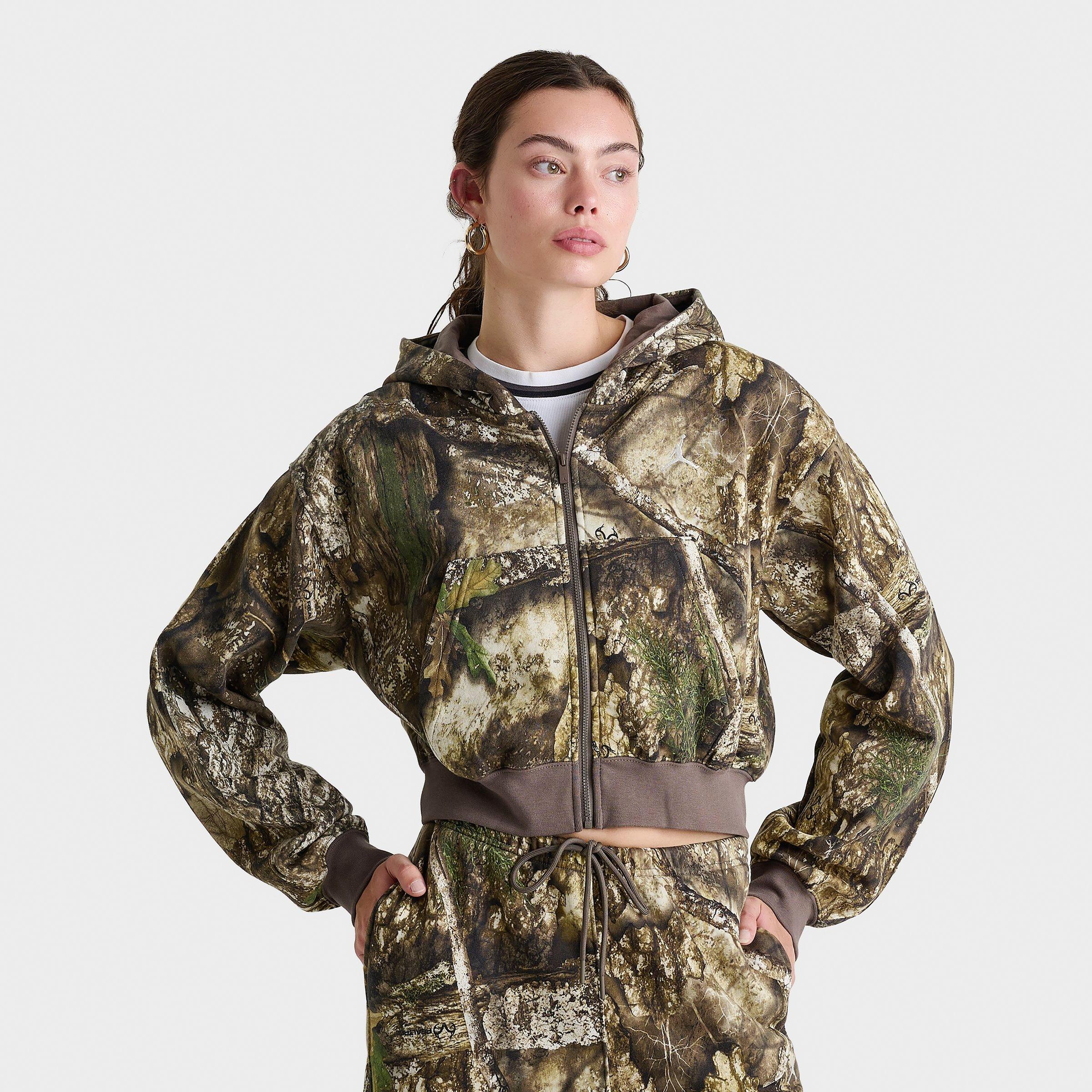 Click here for Jordan Womens Brooklyn Fleece Realtree Mod Crop Fu... prices