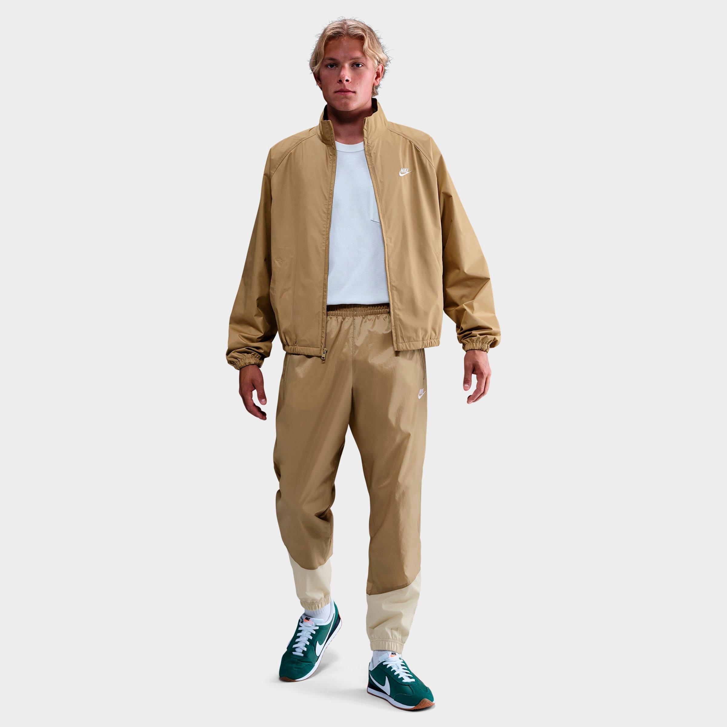 Click here for Nike Club Roscoe Zipper Jacket prices