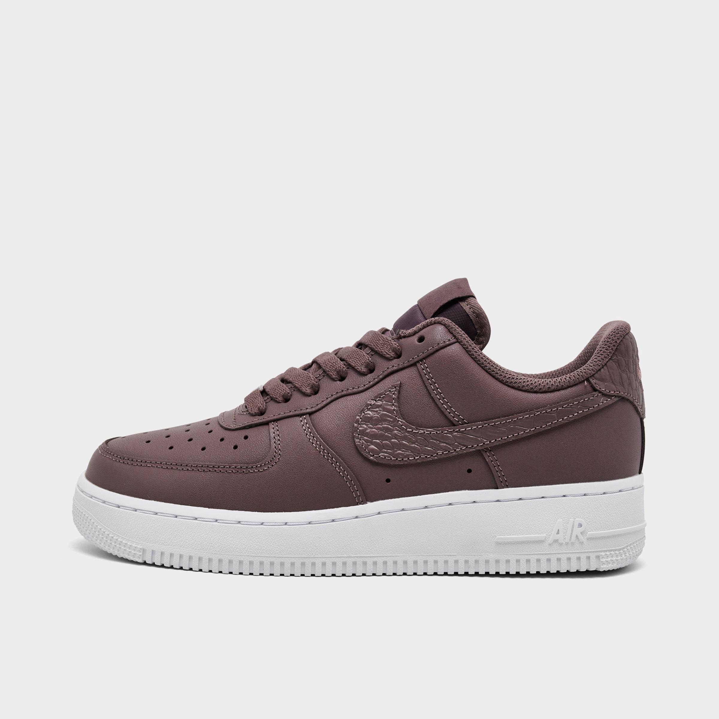 Click here for Nike Womens Air Force 1 07 SE Casual Shoes in Tatt... prices