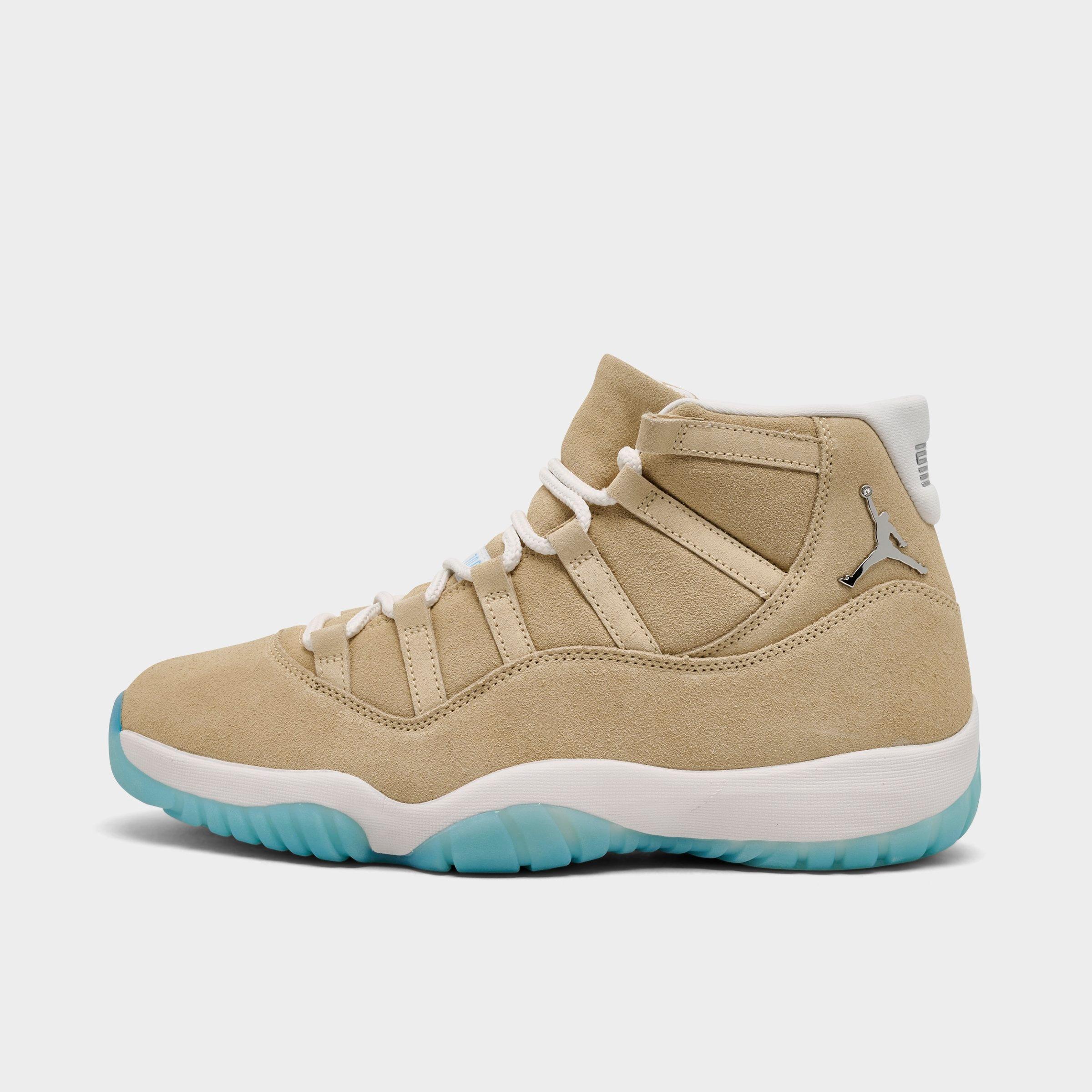 Click here for Jordan Mens Air Retro 11 Basketball Shoes in Canva... prices