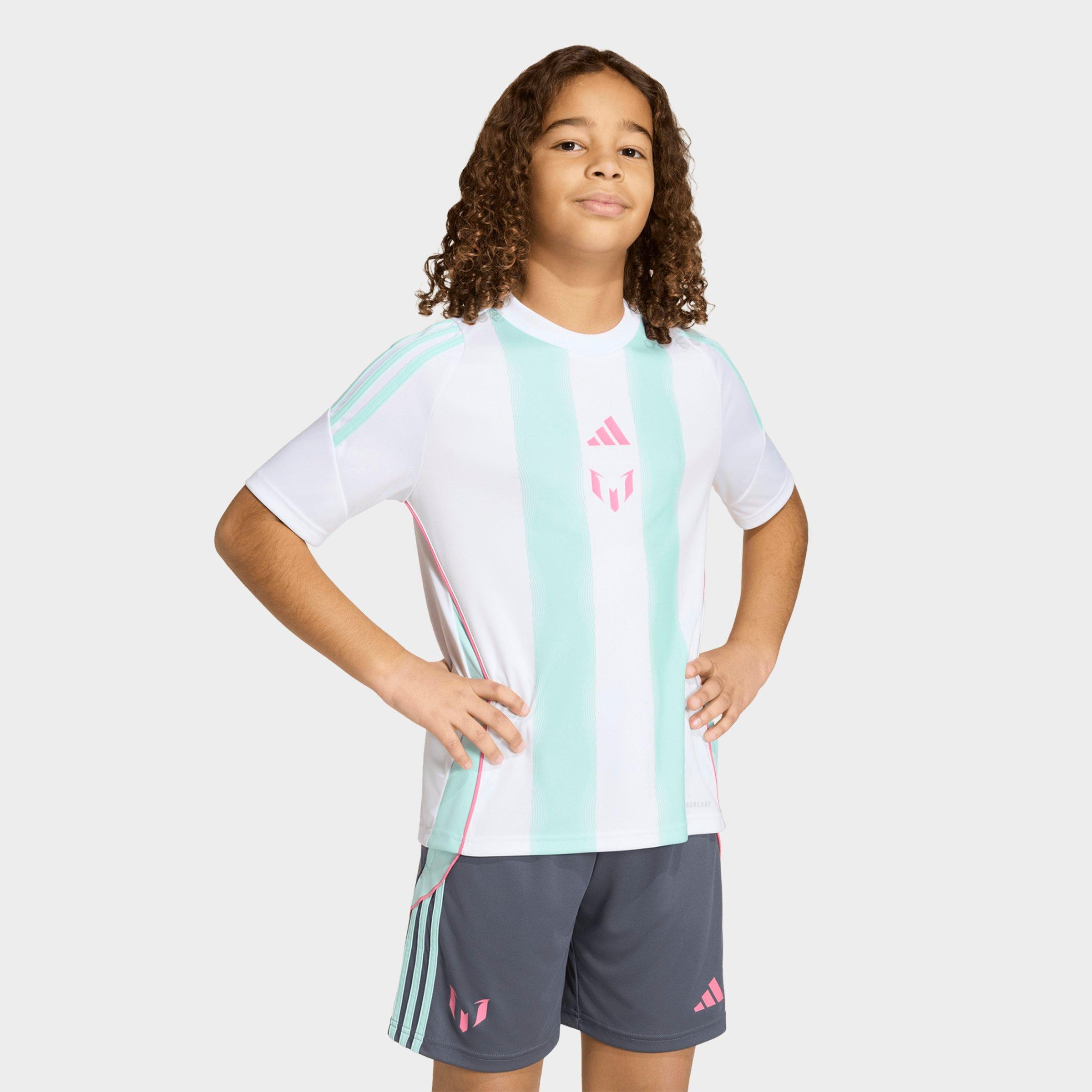 Click here for adidas Boys and Girls 6-20 Messi Training Soccer J... prices