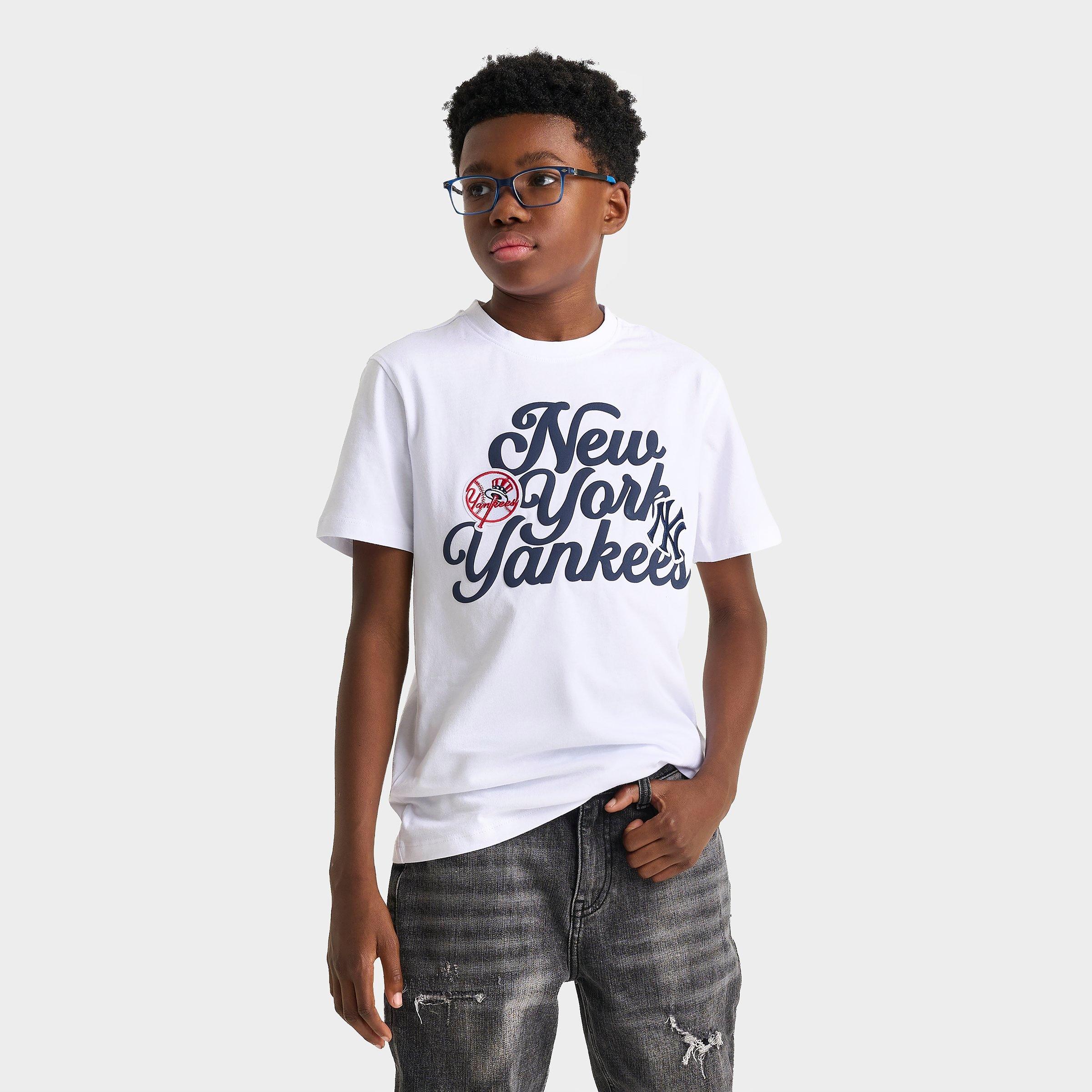 Click here for Pro Standard Big Kids New York Yankees MLB T-Shirt... prices