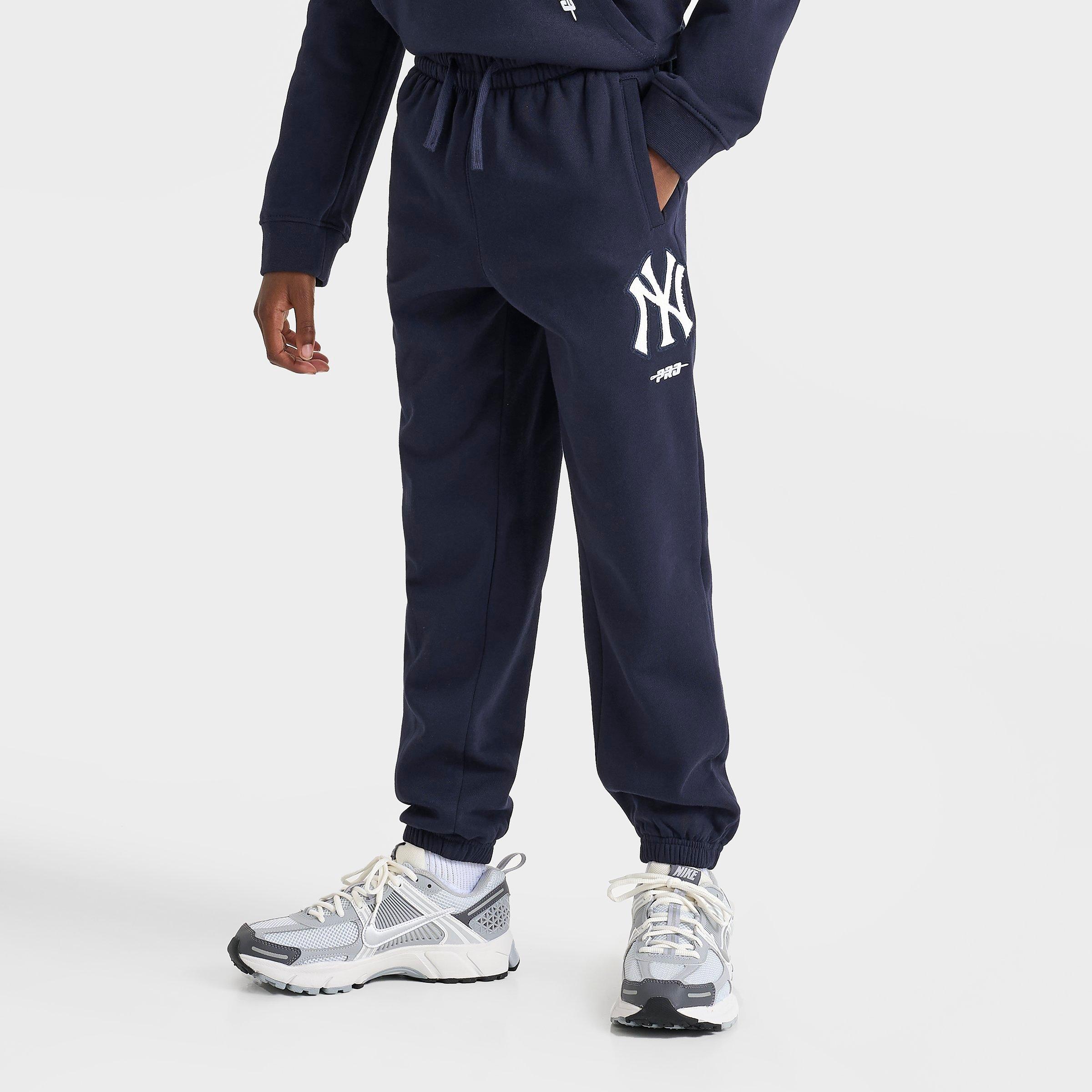 Click here for Pro Standard Big Kids New York Yankees MLB Classic... prices